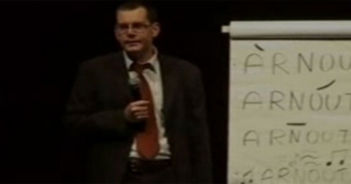 Arnout Van den Bossche wint Humo's Comedy Cup 2009! | Humo: The Wild Site