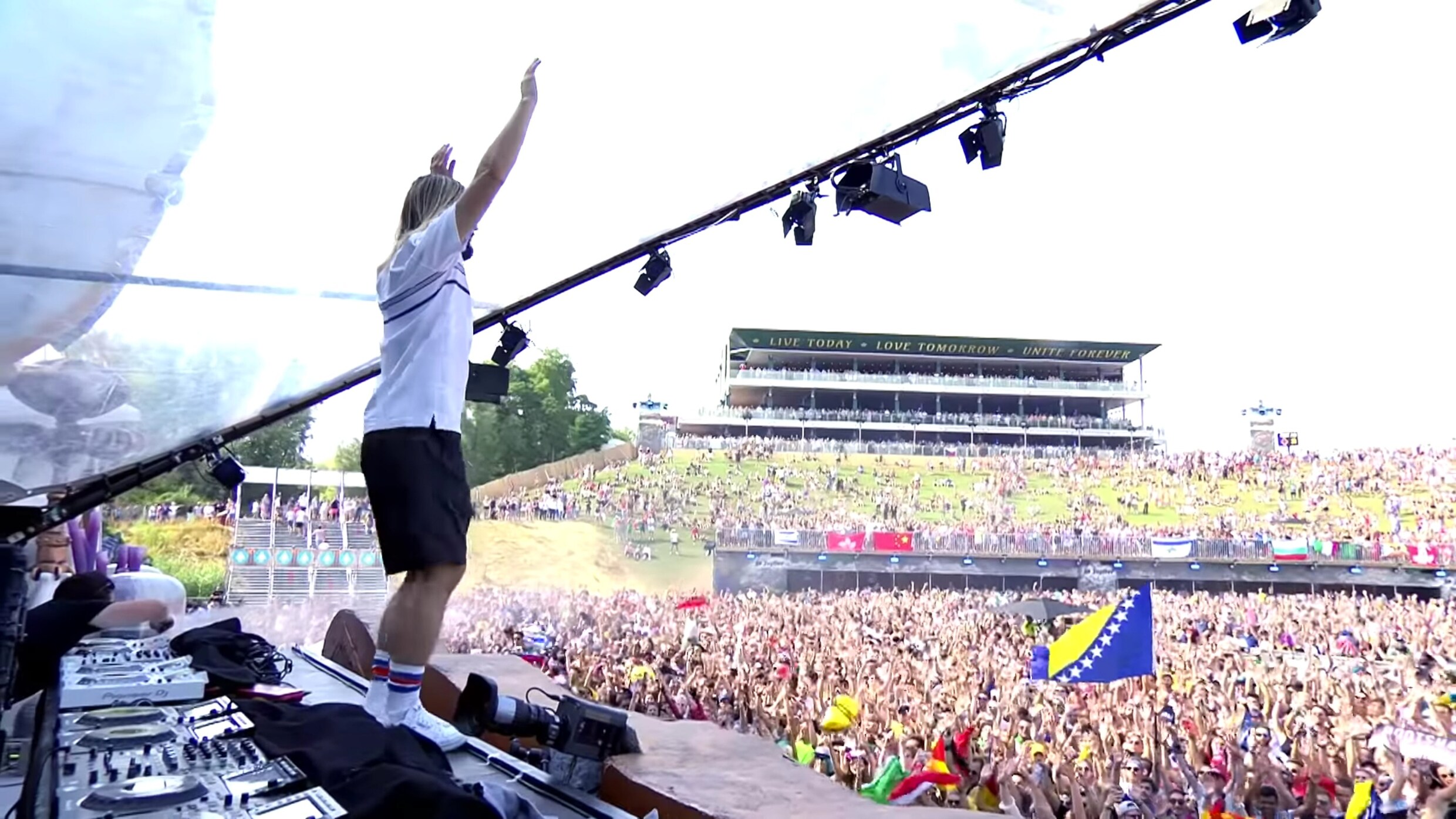 Salvatore Ganacci, de Borat van Tomorrowland: "Je moet dit maar durven ...