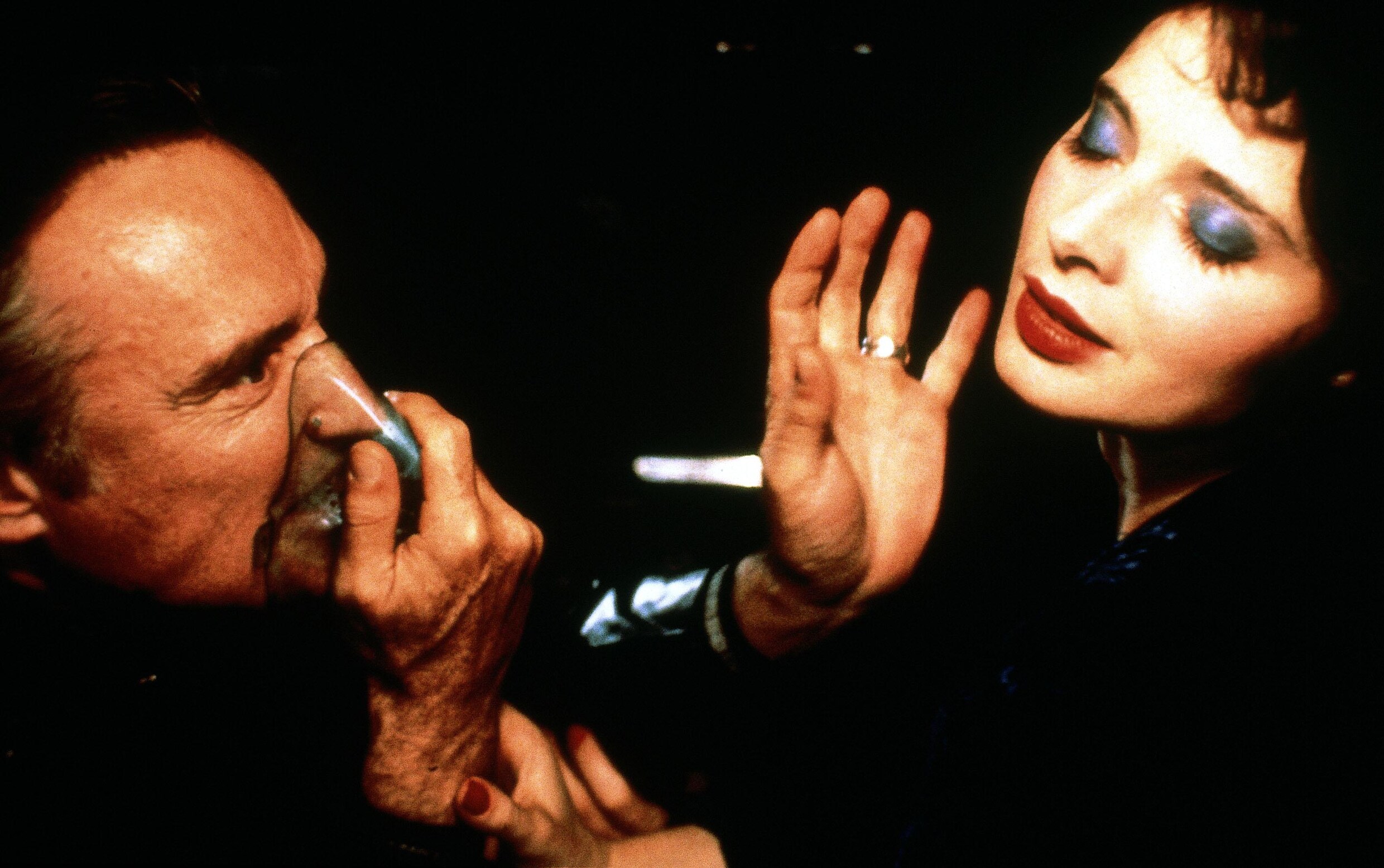 Vanavond op tv: Kristel Verbeke op zoek naar geld, een sociopathische ...