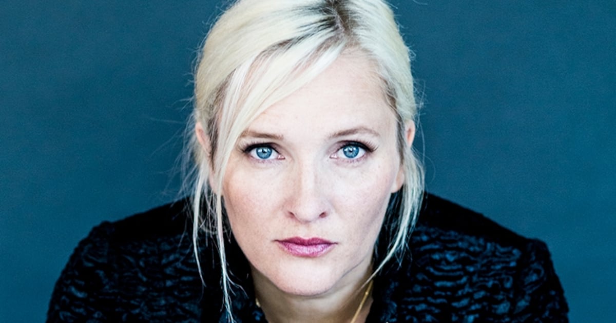 'De premier': first lady Tine Reymer ontmoet zichzelf | Humo: The Wild Site