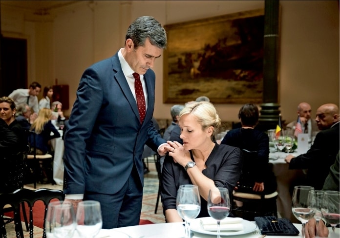 'De premier': first lady Tine Reymer ontmoet zichzelf | Humo: The Wild Site