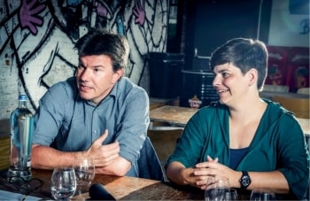 Sven Gatz (Open VLD) en Barbara Gatz (Groen): broer en zus in de ...