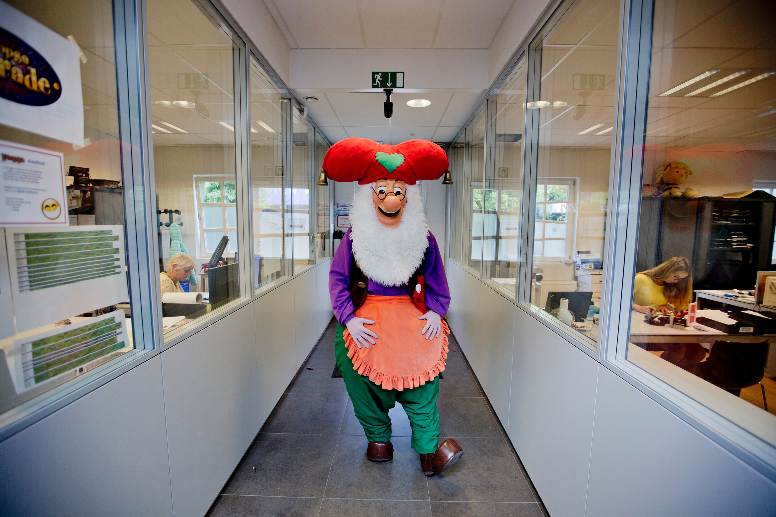 Onze Man wordt Kabouter Plop: ‘Langer dan een halfuur in zo'n pak komt ...