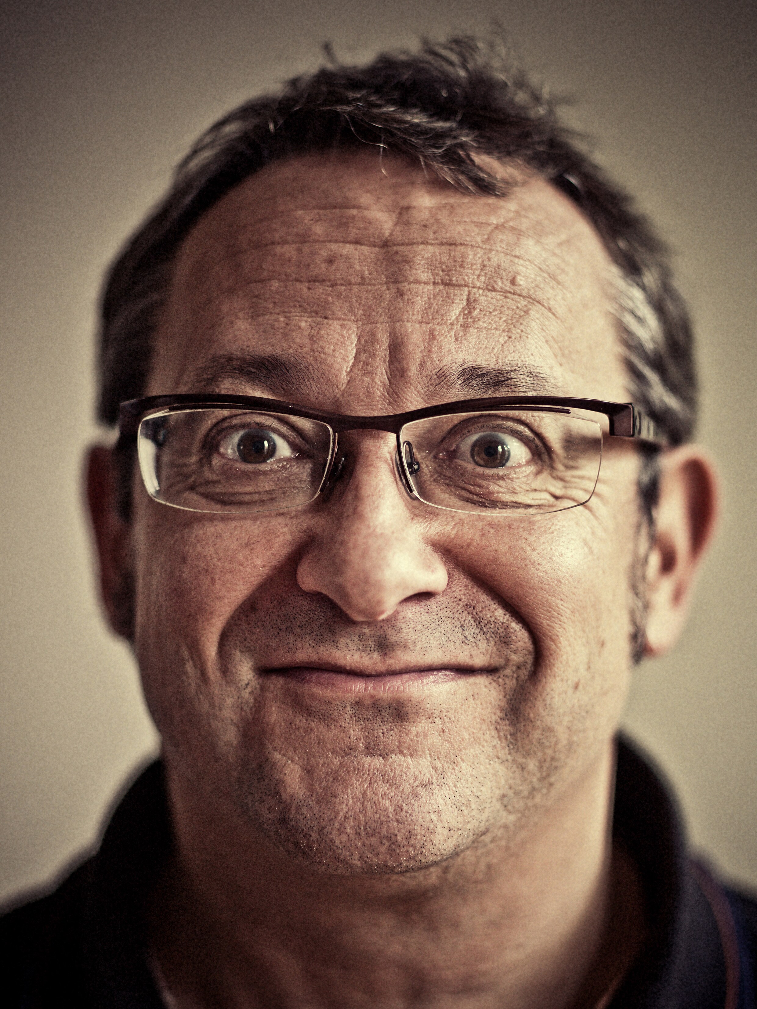 Luister hier terug: Tom Lanoye over zijn Humo-column die viraal ging in ...