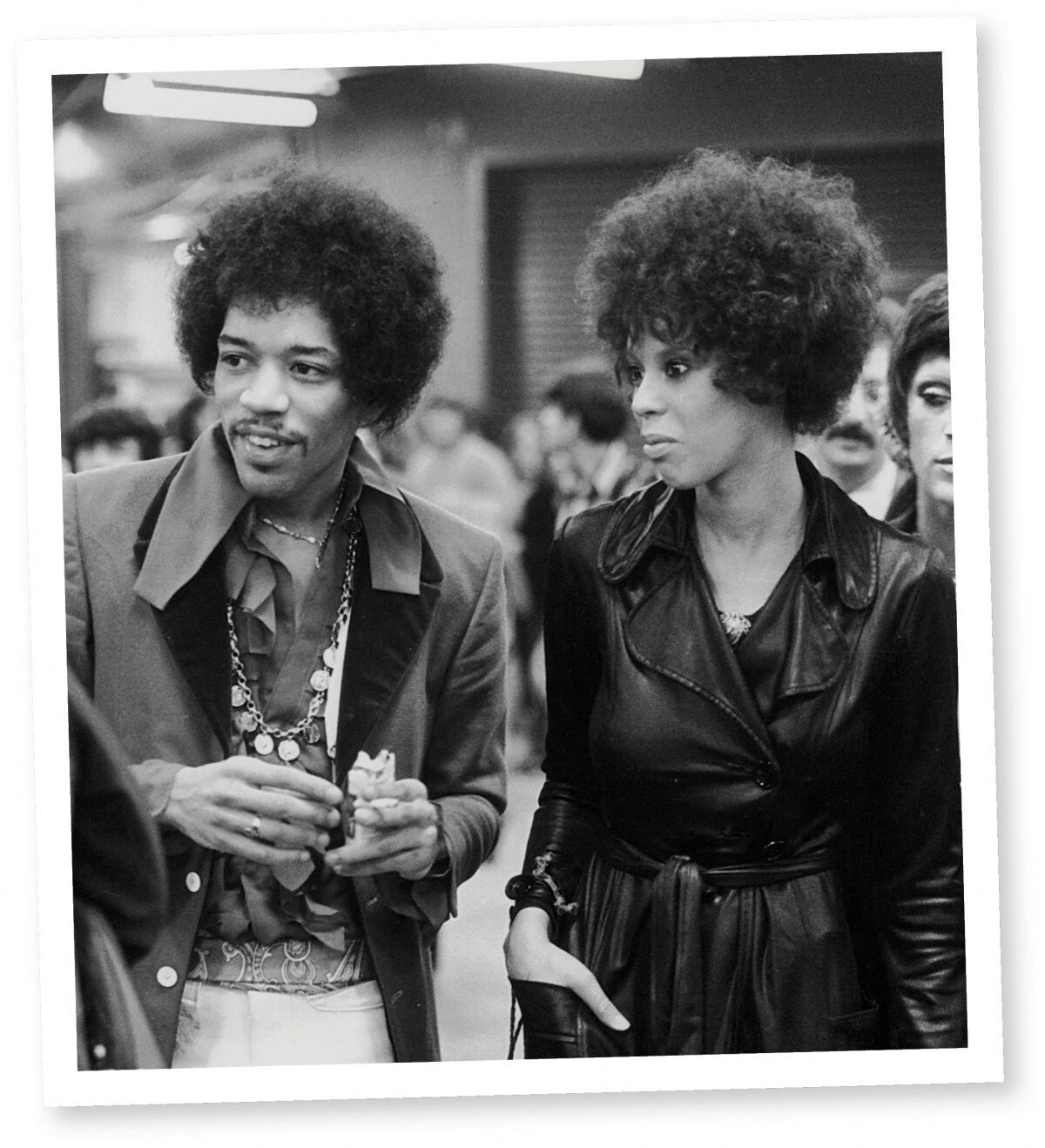 ‘In plaats van zich te verontschuldigen gaf hij haar een stuk papier met de tekst van een song ...