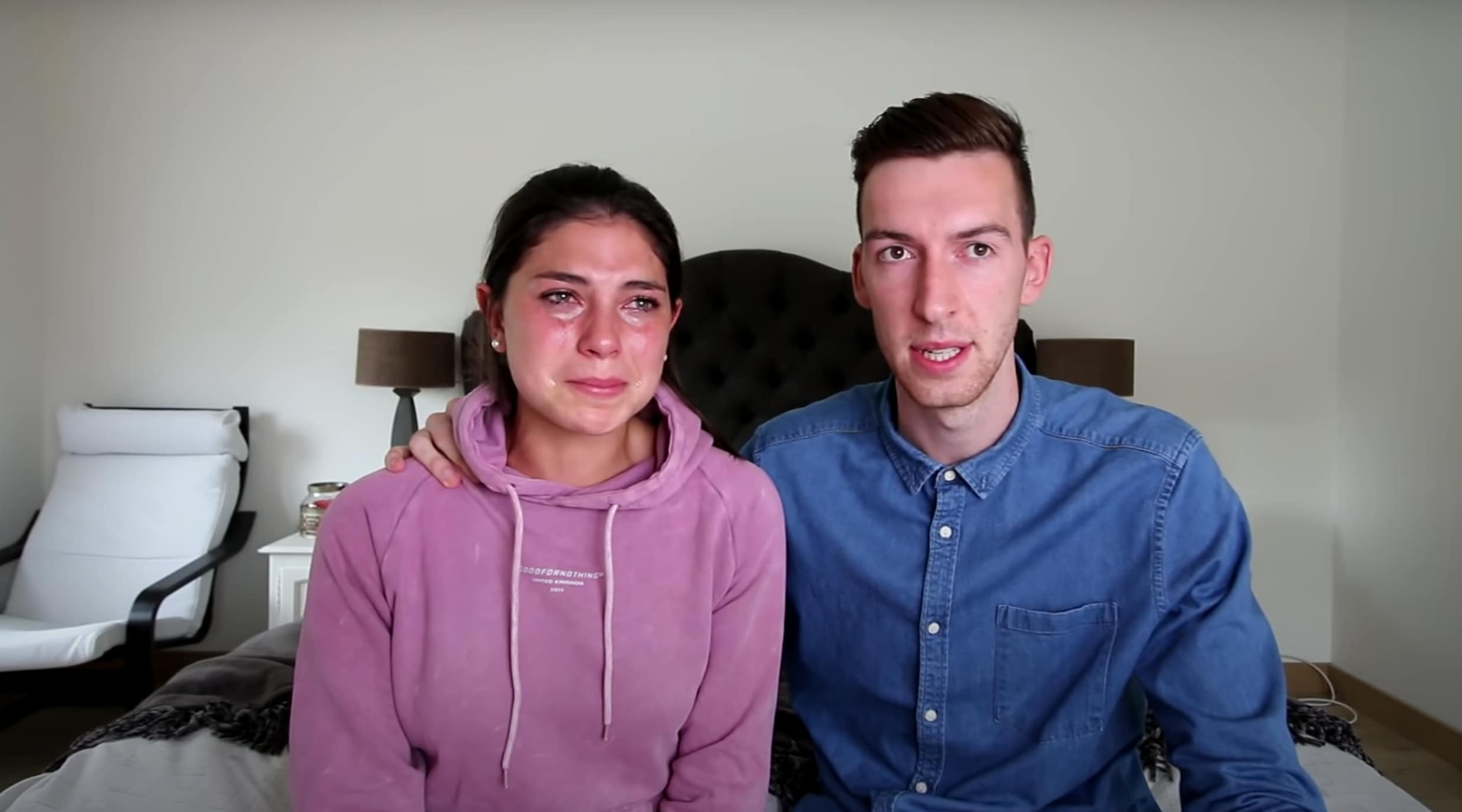 Eindelijk: ook Vlaanderen heeft nu een YouTube-oorlog. ‘De haat vliegt ...