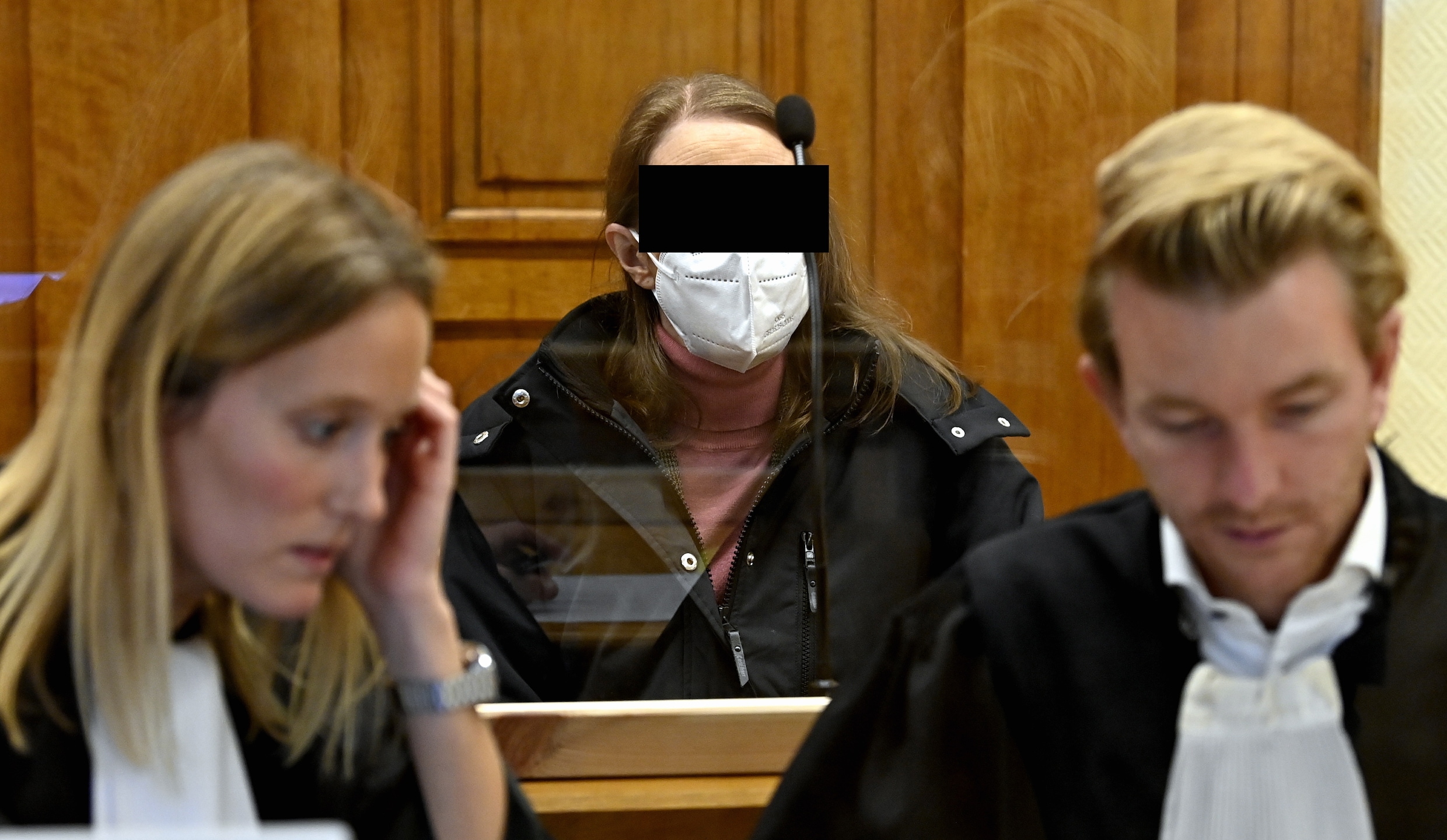 ‘Drugs, psychische problemen en meerdere partners volstonden om Alinda ...