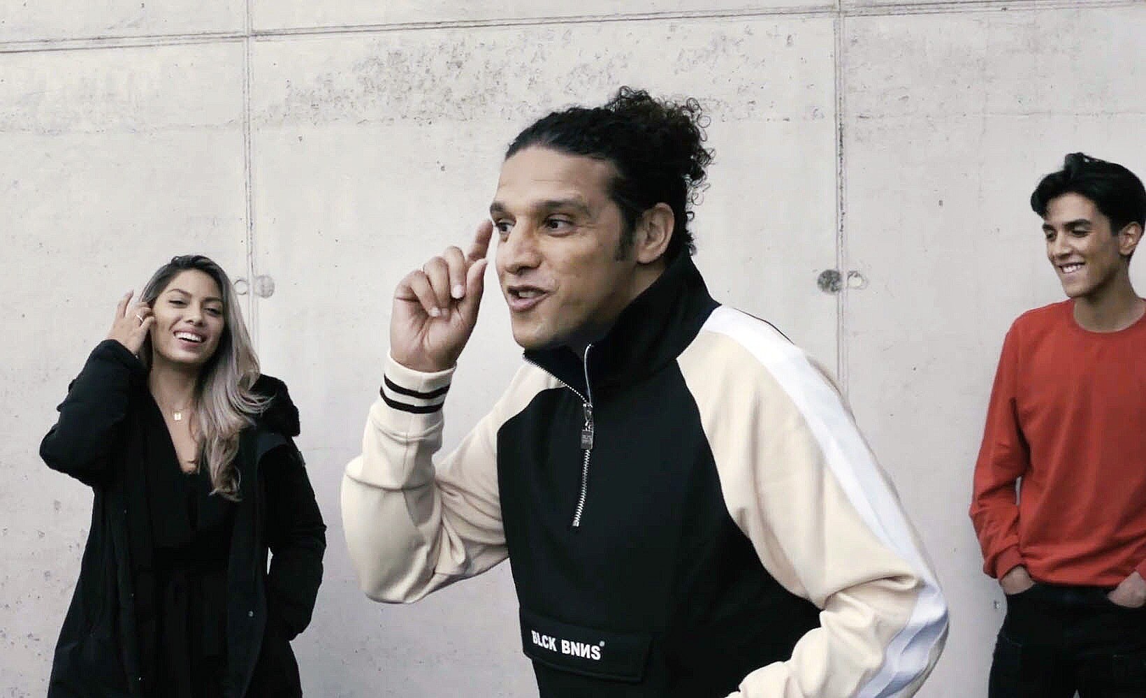 Rappers Boef, Ali B en Lil' Kleine bieden tegen betaling ...