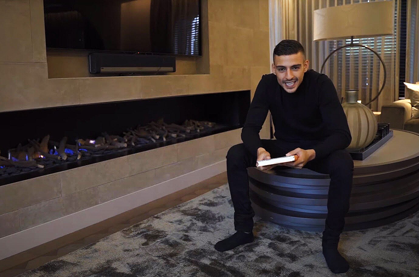 Rappers Boef, Ali B en Lil' Kleine bieden tegen betaling ...