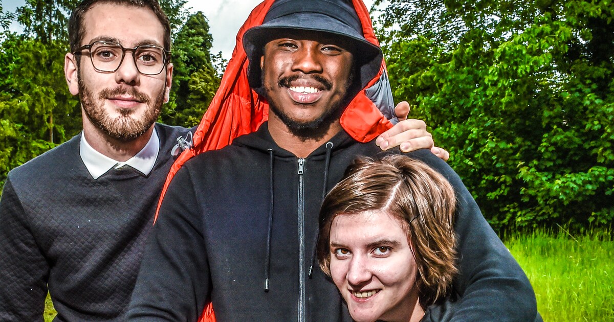 ‘Toen ik mijn vader vertelde dat ik gay ben, ging hij een mes halen om ...