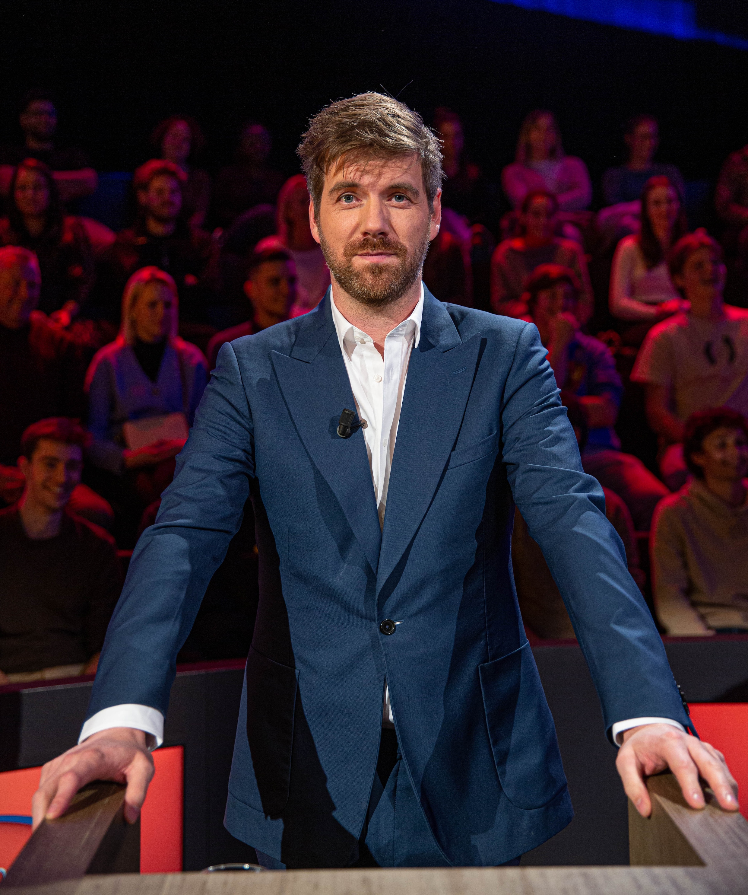 ‘Ik heb speciaal mijn tanden niét gepoetst’: Dit zijn de eerste beelden ...