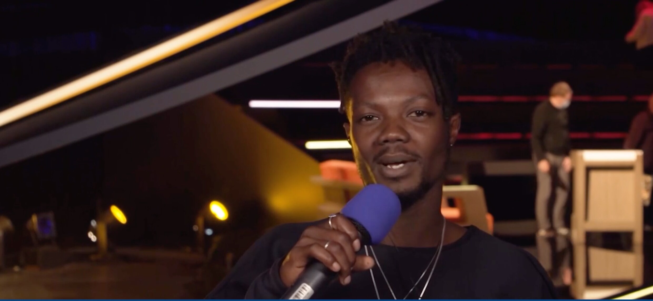 Vanavond in ‘De slimste mens’: nieuwkomer Anthony Nti wil zelf de quiz ...