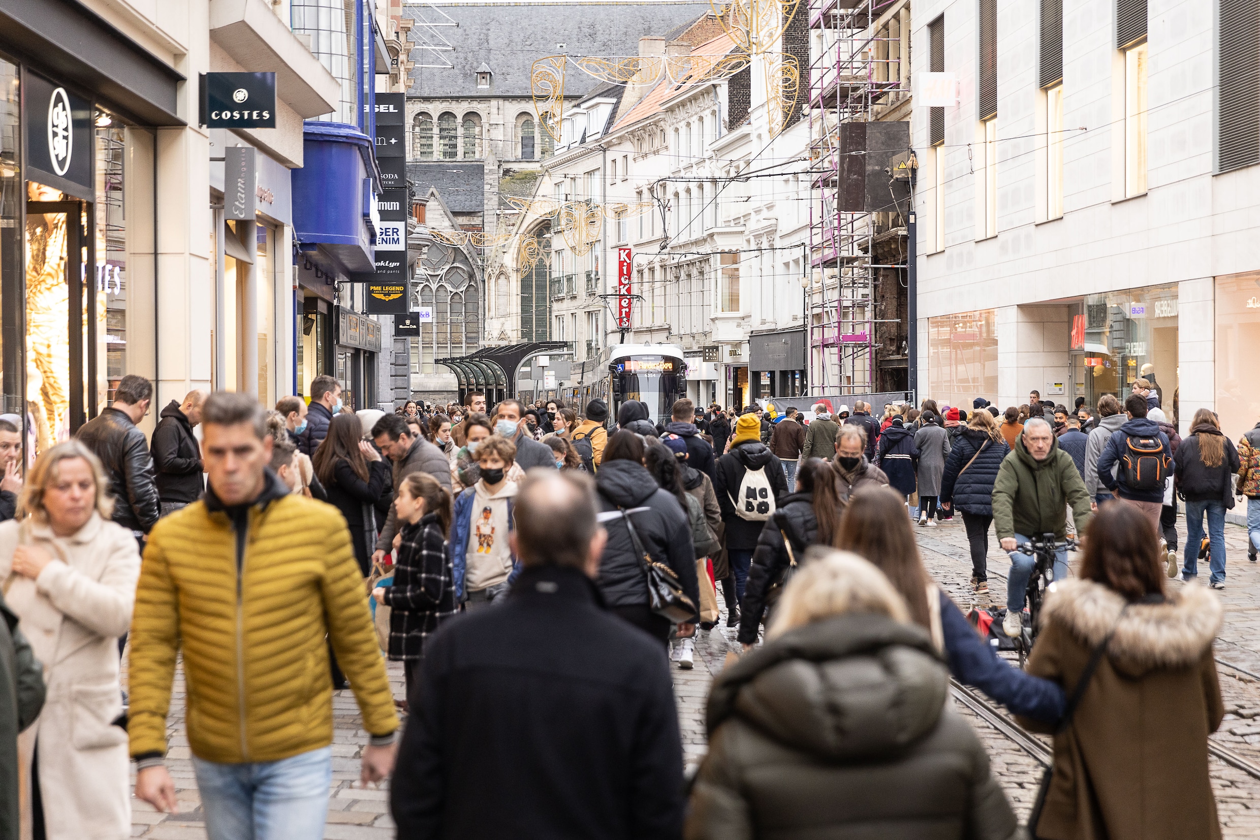 ‘Vrijdag is voor veel mensen het nieuwe zaterdag’: waarom de vierdaagse ...