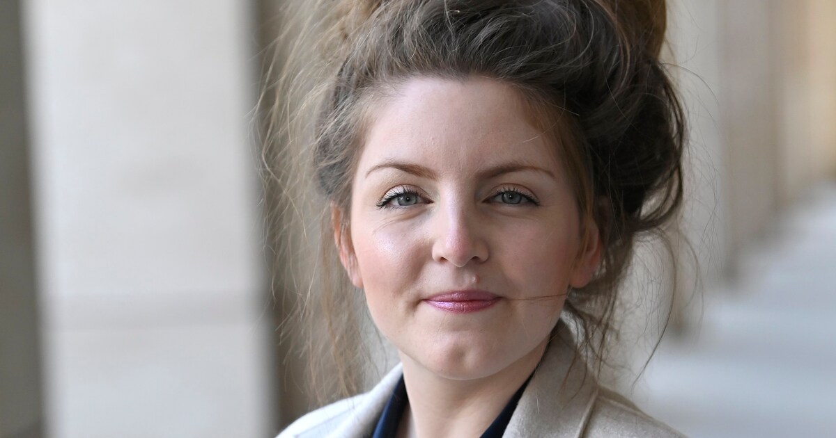 Lize Spit op literaire tournee: ‘Ik ben aan mijn derde boek begonnen ...