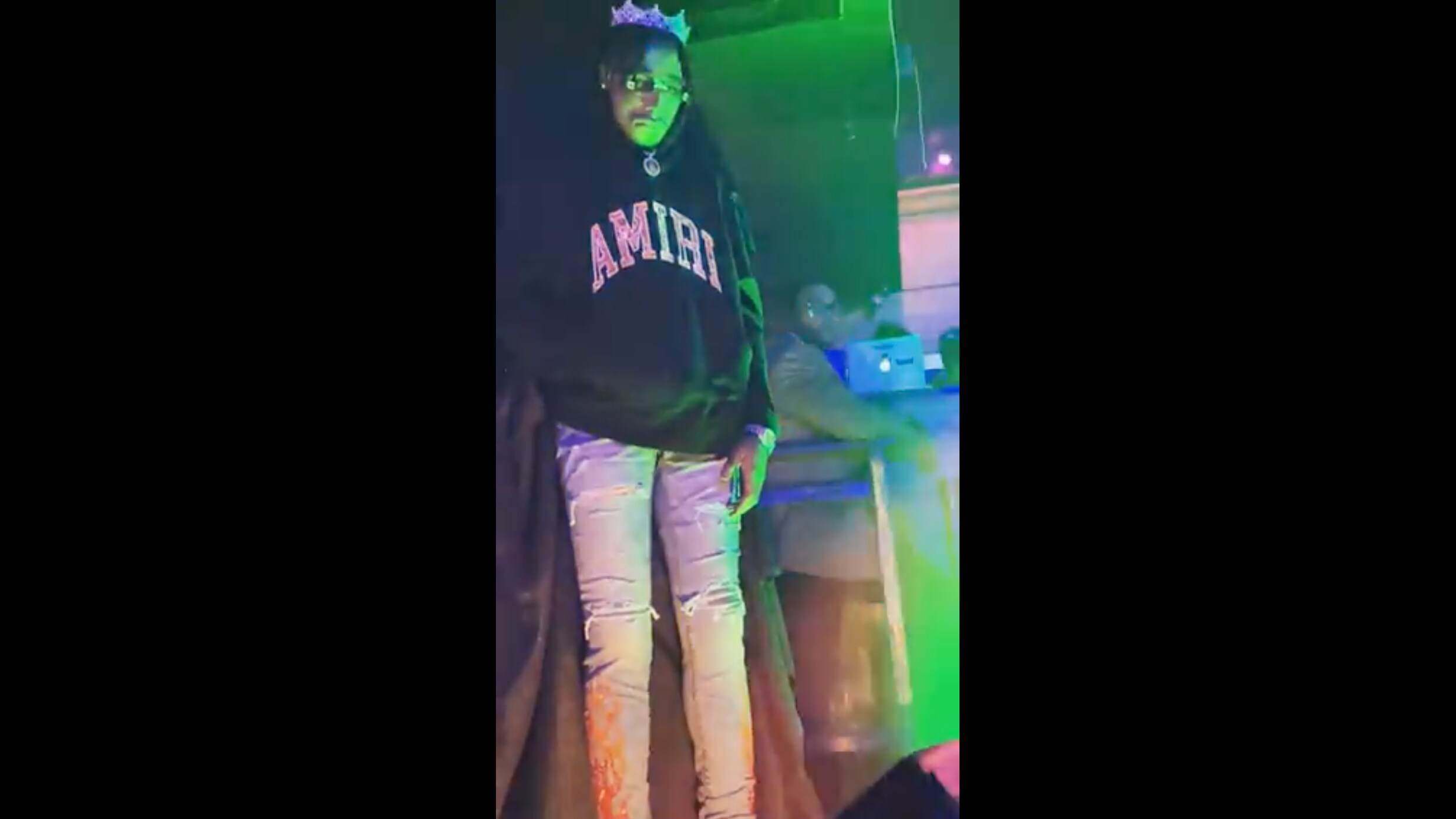 Opvallend: Amerikaanse rapper Goonew staat op podium twee weken na zijn ...