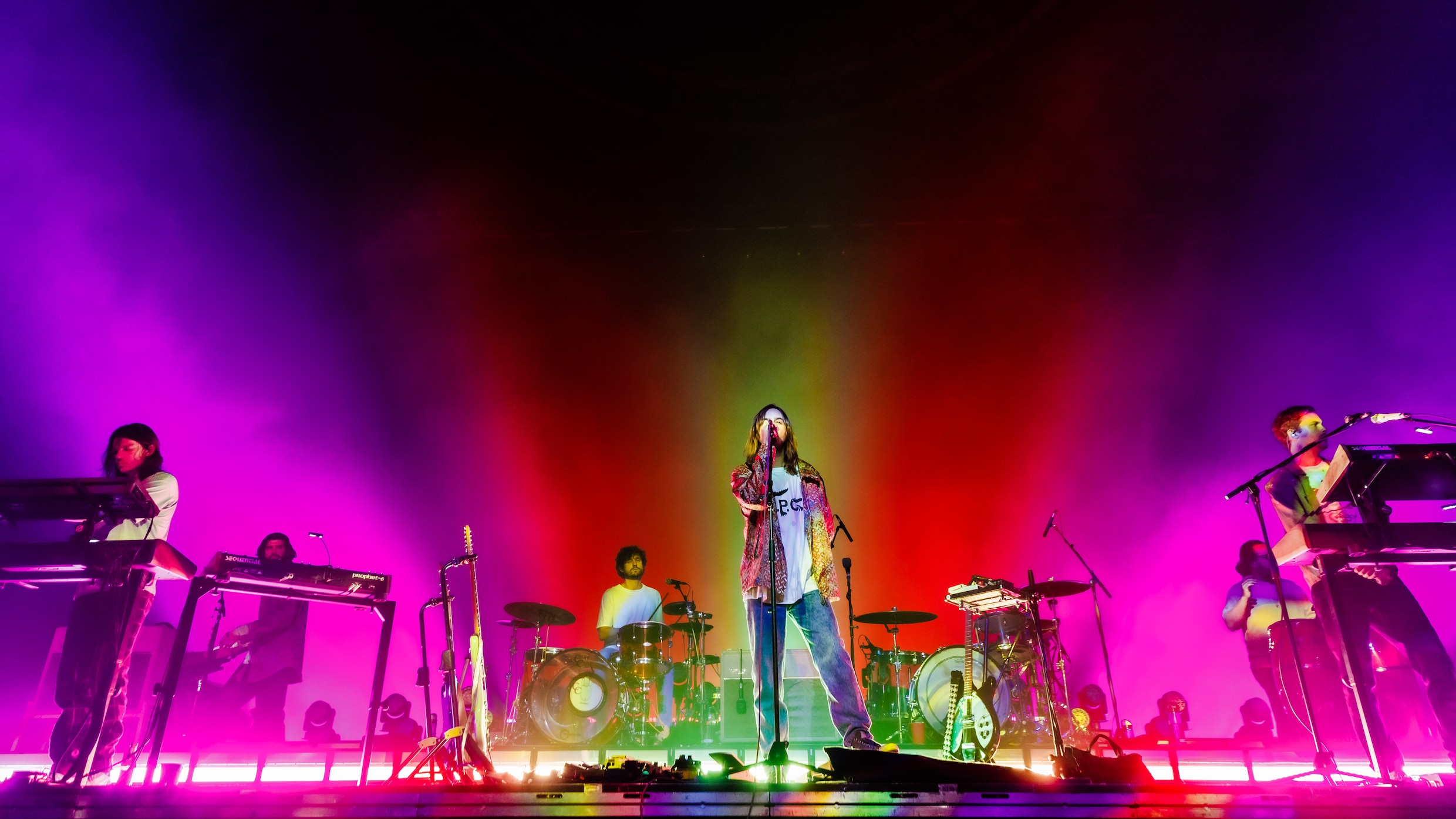 Zanger Ian Watkins van emo- en numetalband Lostprophets doodgestoken in ...