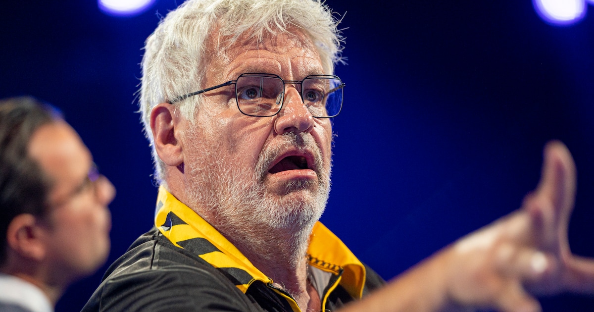 Recensie 'BV Darts': Lobotomisch debiel programma ★☆☆☆☆ | Humo: The ...