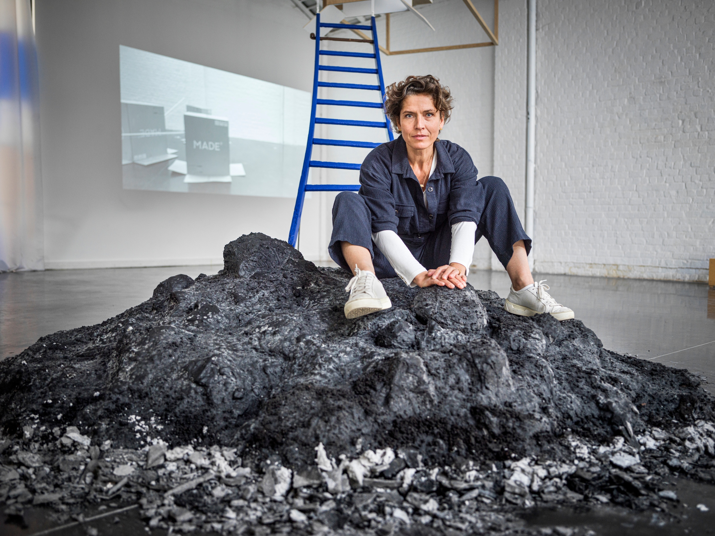 Joke Devynck (‘Onder vuur’): ‘Wie mooi is, moet niet te veel nadenken ...