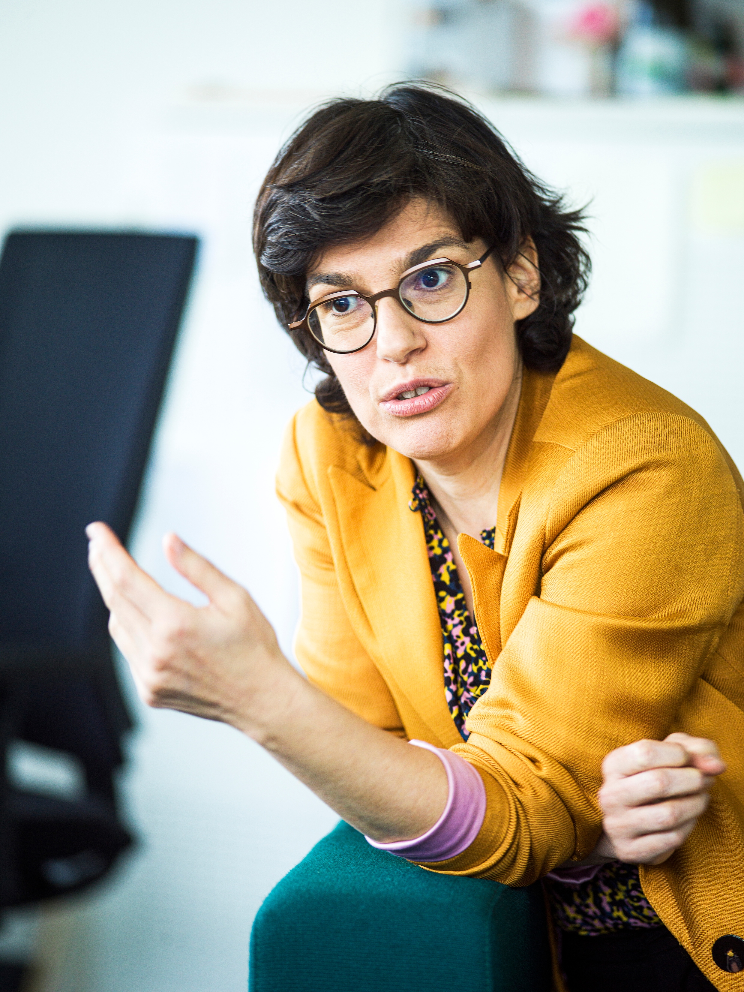 ‘Het voorspel begint niet 15 minuten, maar 15 uur voor de seks.’ 10 verhalen uit de nieuwe Humo ...