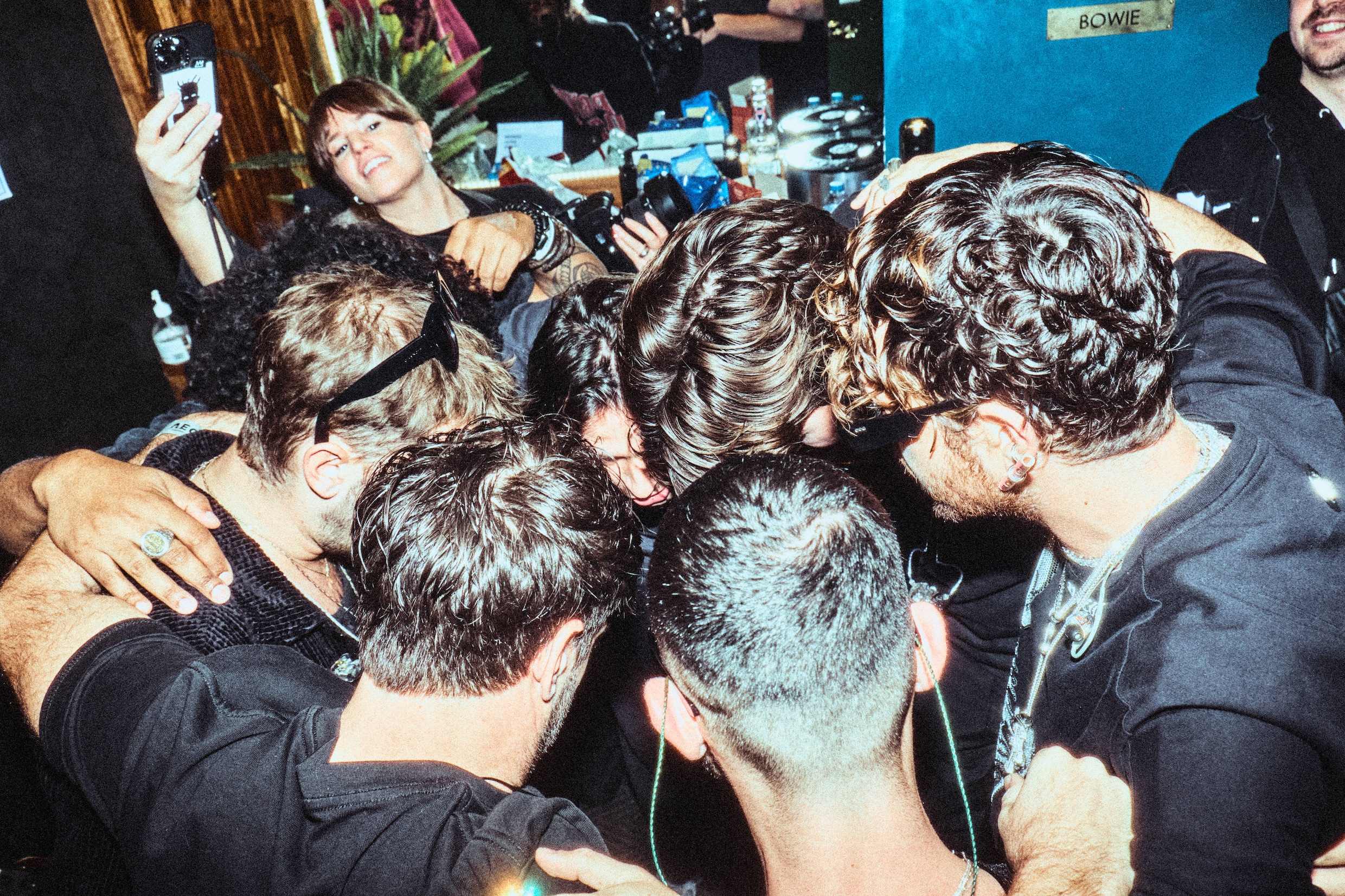 Max Colombie na de crash: ‘Laten we eerlijk zijn: iedereen doet drugs ...