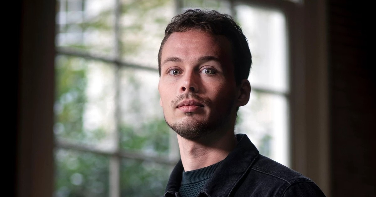 Israel van Dorsten strijdt tegen zijn verleden in Ruinerwold: ‘Mijn vader leefde in de waan dat ...