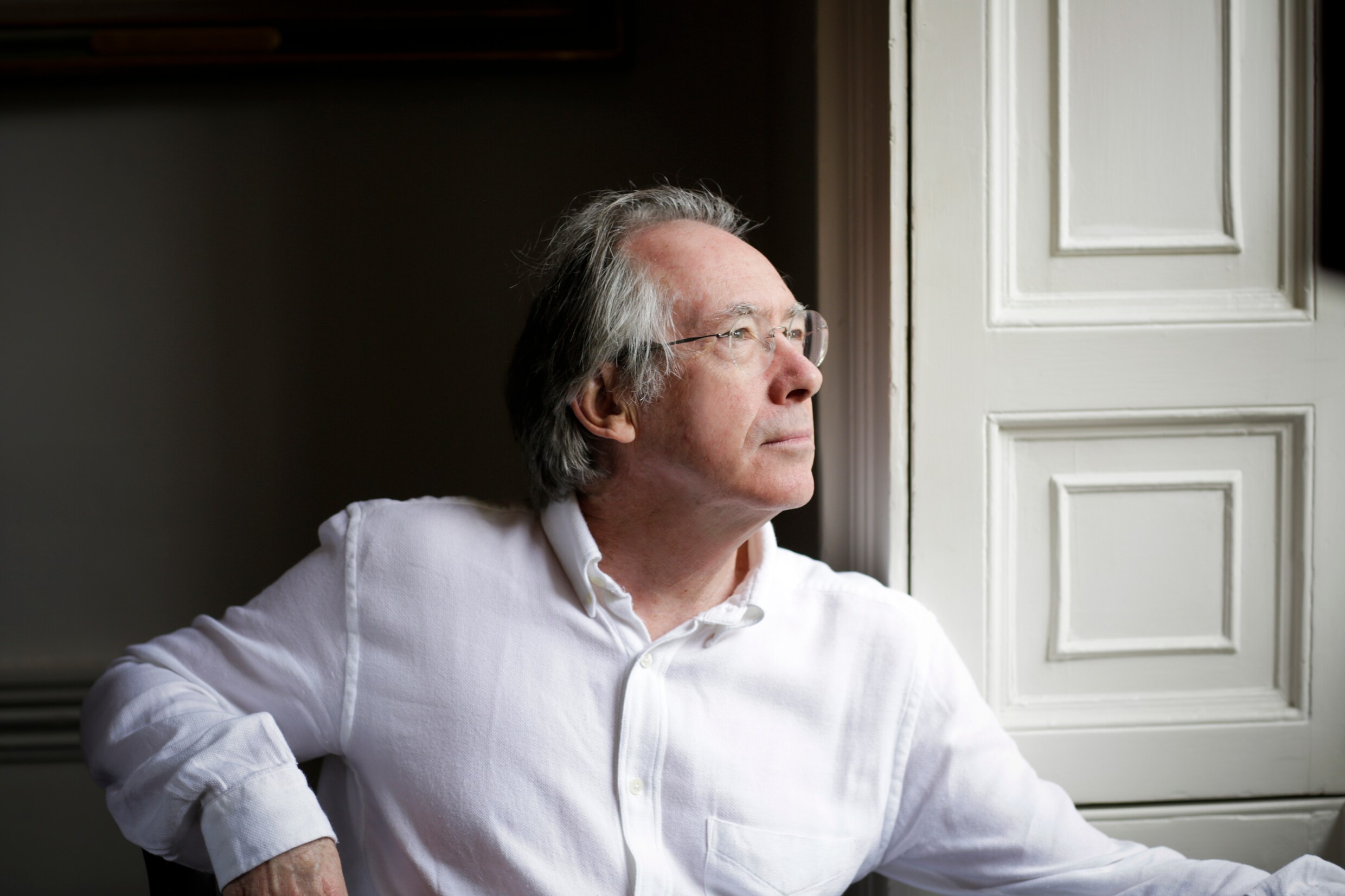 Review 'Lessen' van Ian McEwan: Een subliem slotakkoord | Humo: The ...