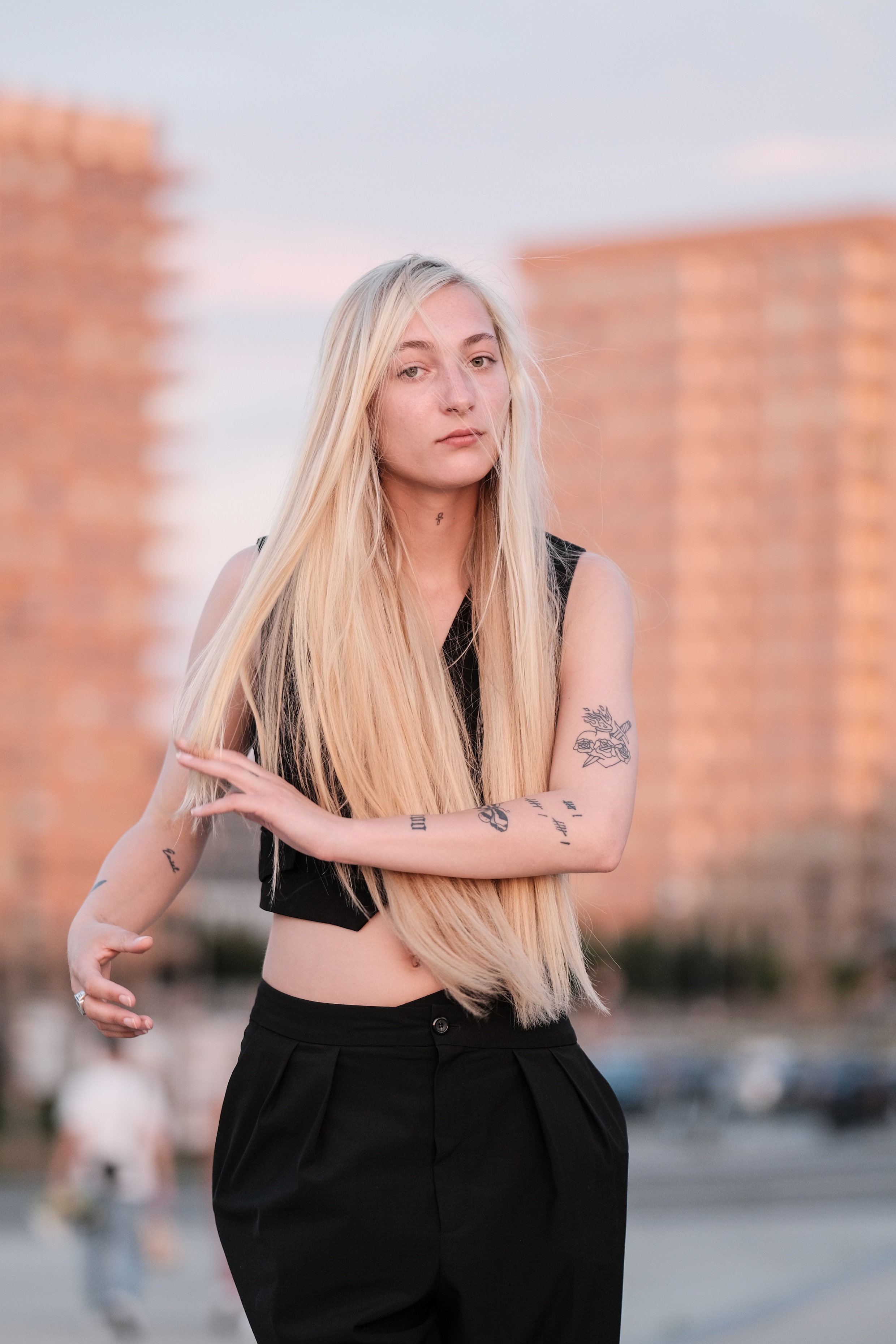 S10: ‘De roddelpers zet bekende vrouwen als hoerig neer’ | Humo: The ...