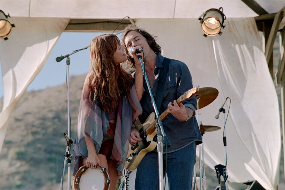 Recensie ‘Daisy Jones and the Six’: veel te braaf ★★½☆☆ | Humo: The ...