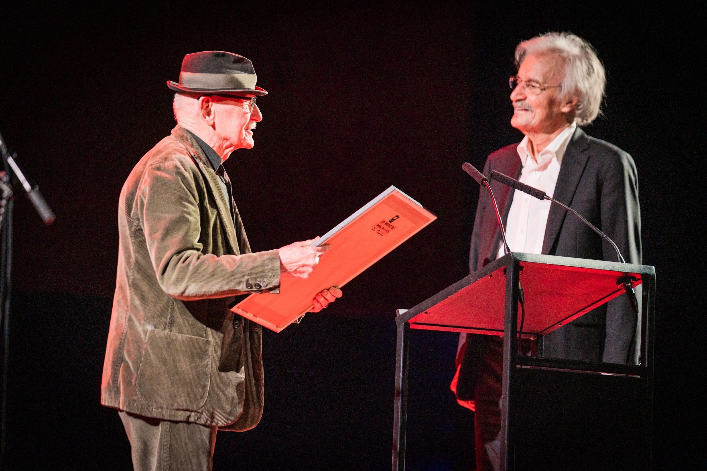 Dit was de huldeavond voor Guy Mortier: bekijk hier beelden van ‘De Man ...