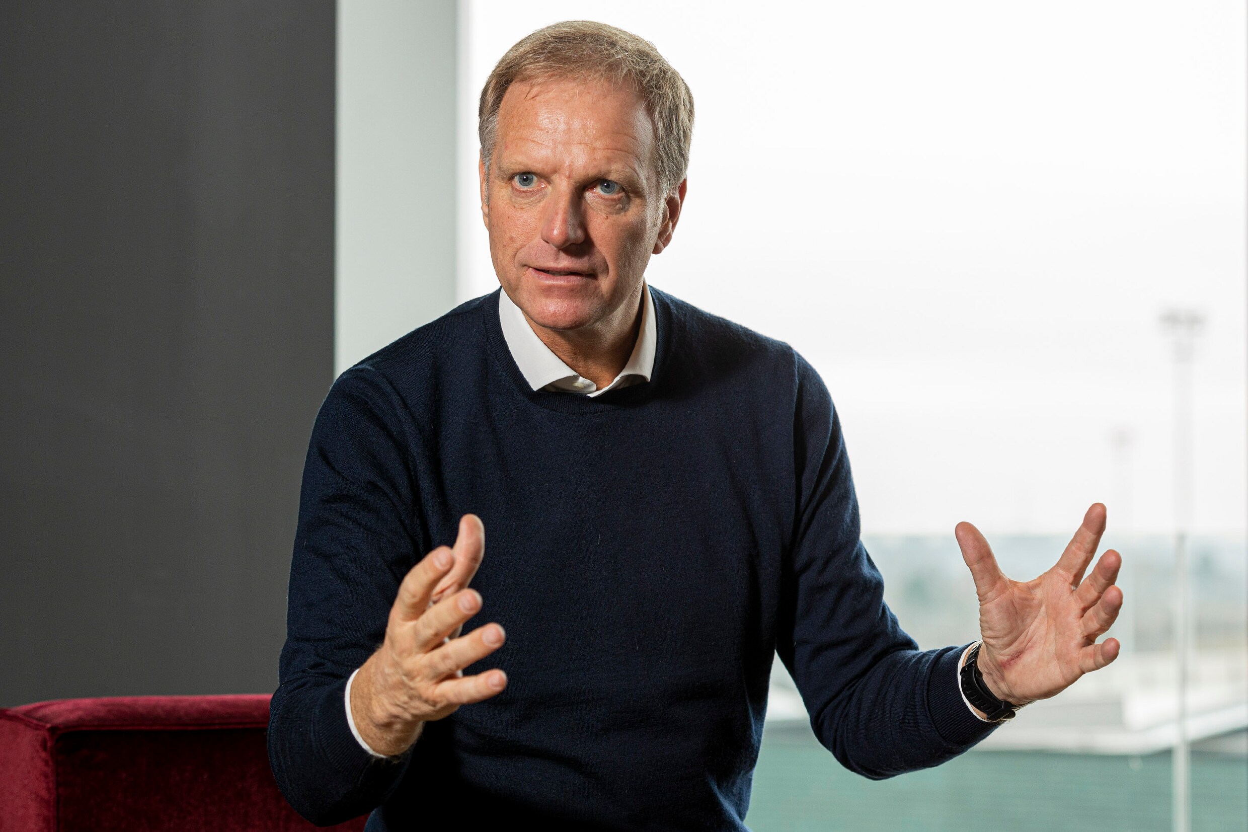 Jan Mulder: ‘Peter Bossaert zag een ‘bescheiden applaus’ voor Infantino ...