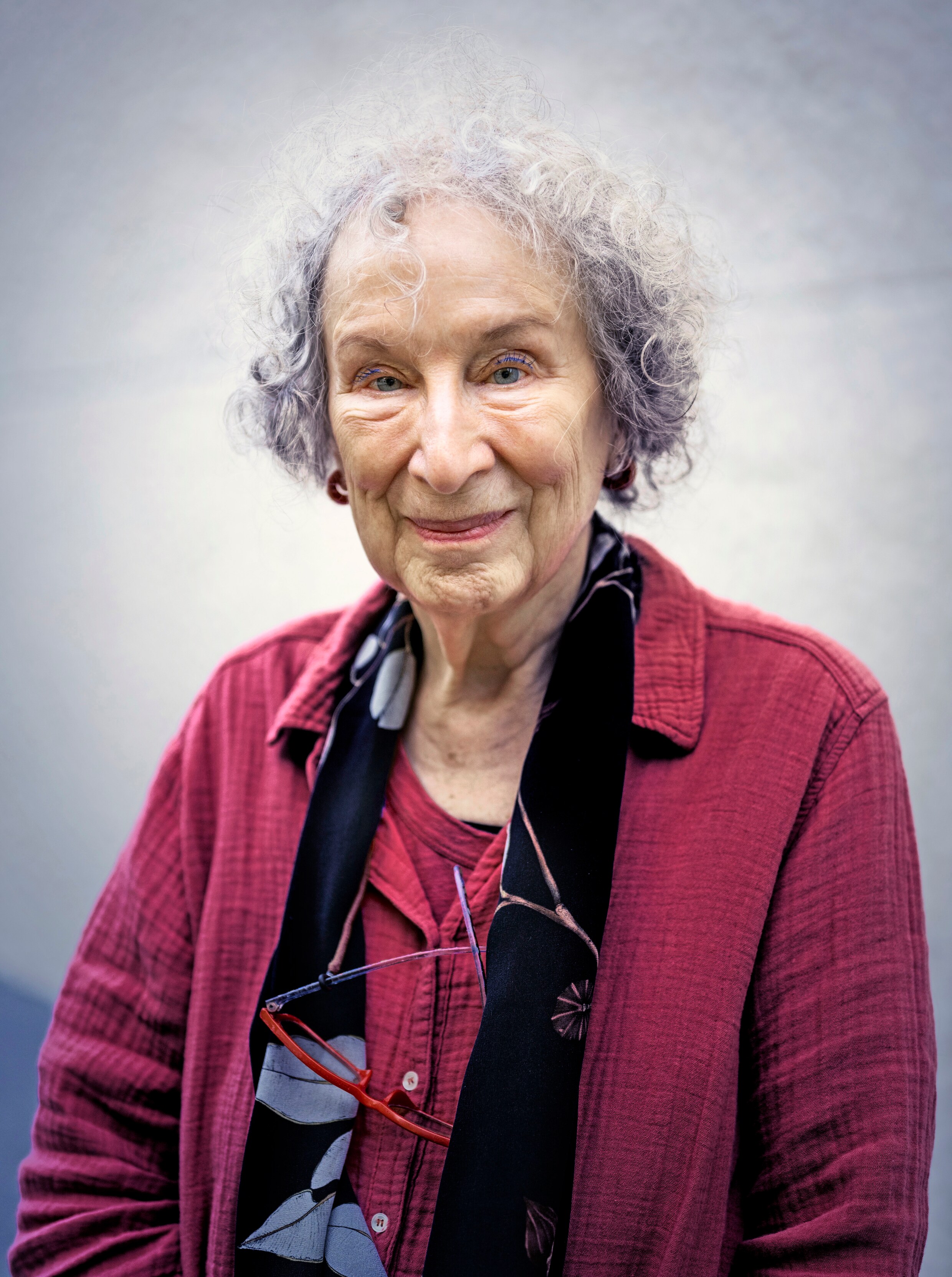 Margaret Atwood: ‘Mannen zijn bang dat vrouwen hen uitlachen, vrouwen ...
