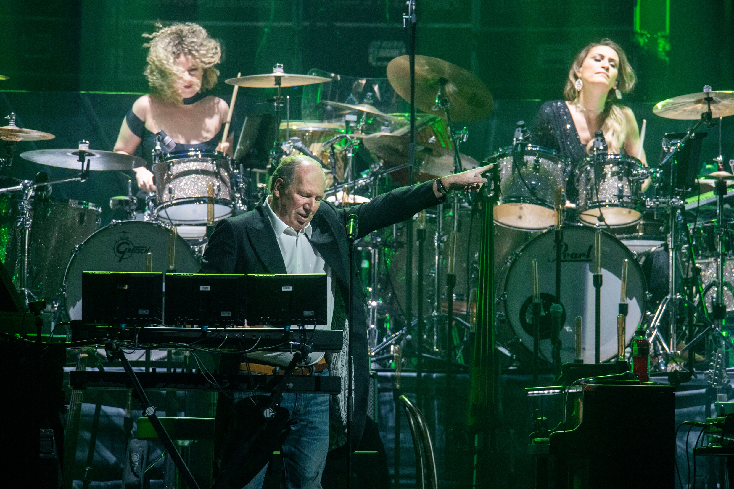 Bij Hans Zimmer Live in het Sportpaleis was het vaak moeilijk kiezen ... Bij Hans Zimmer Live in het Sportpaleis was het vaak moeilijk kiezen ...