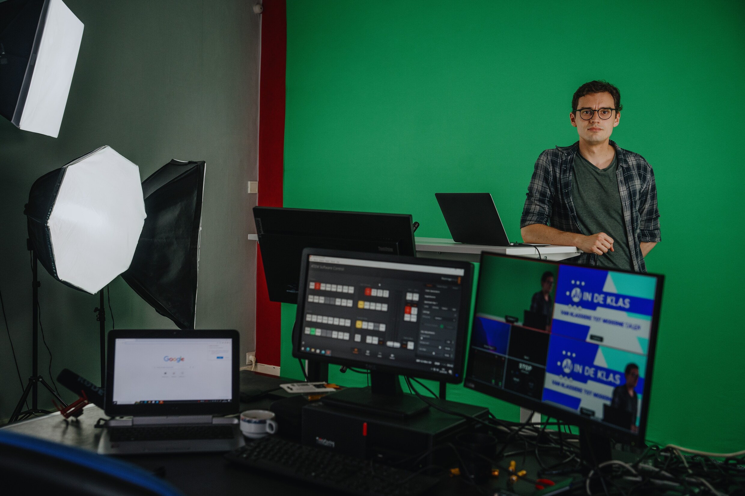 ‘Plots stonden er woorden in hun tekst die mijn leerlingen zelfs niet begrijpen’: huiswerk en ...