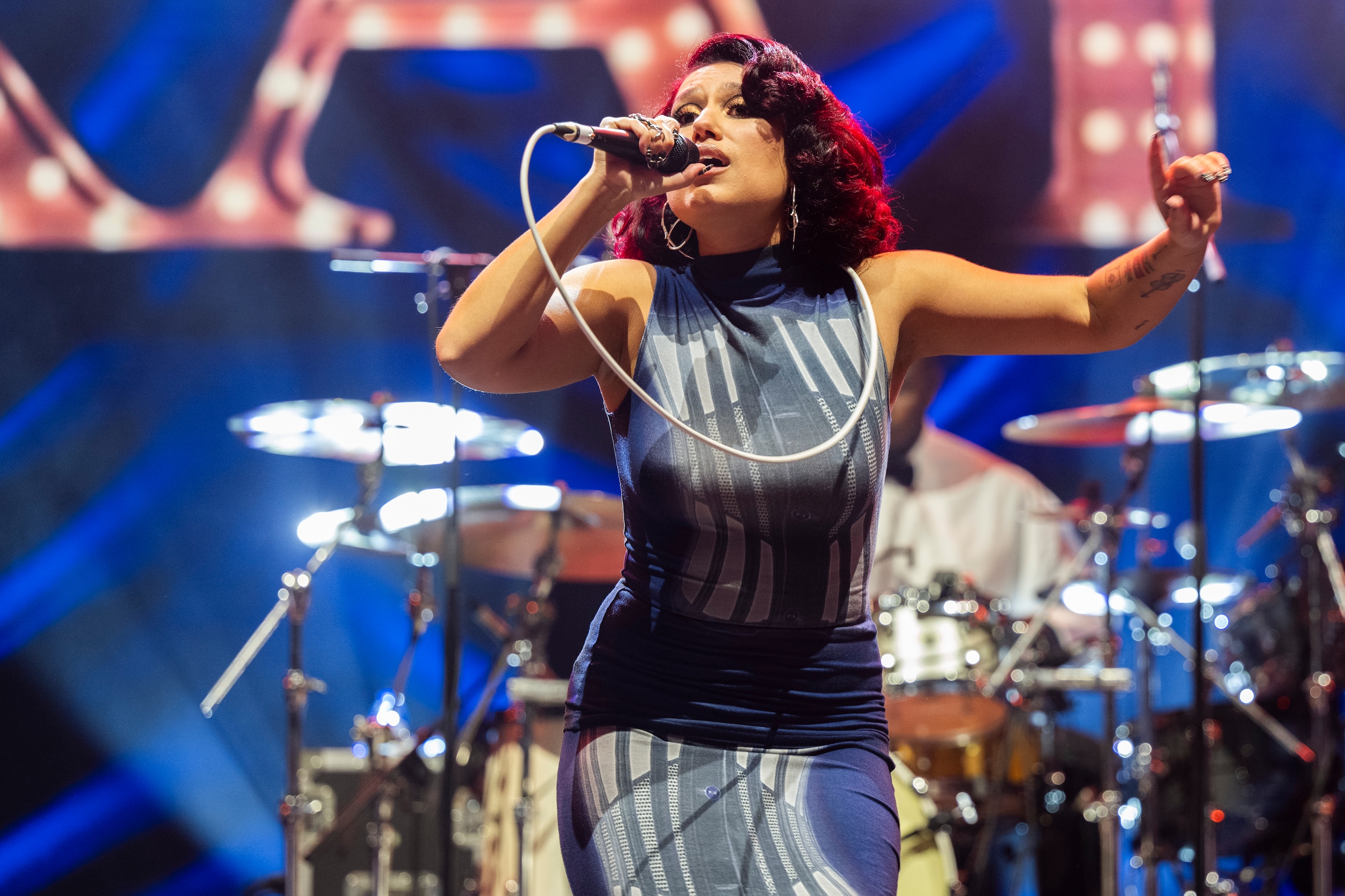 Raye kan best kiezen of ze een soulfenomeen of hitparade-partychick is ...