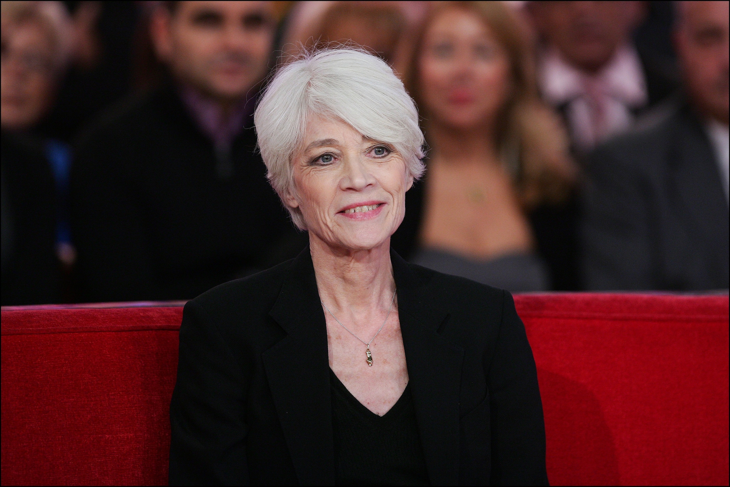 Franse zangeres Françoise Hardy (80) na lang ziekbed overleden: ‘Maman ...