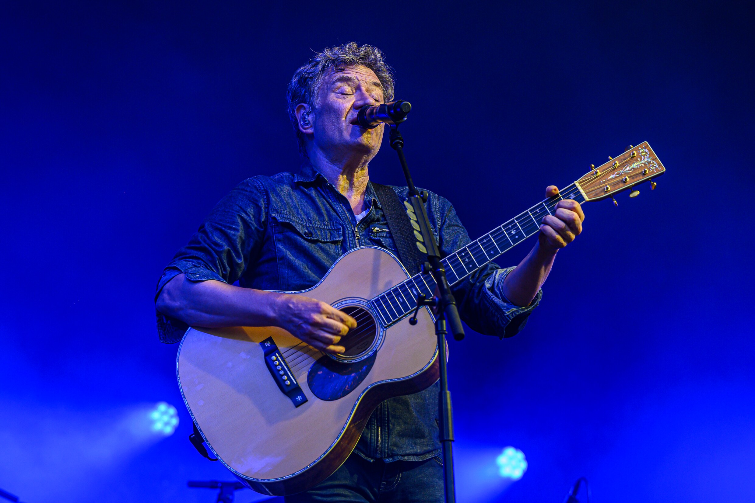 Bart Peeters viert 65ste verjaardag met (voorlopig) twee ‘Deluxe ...