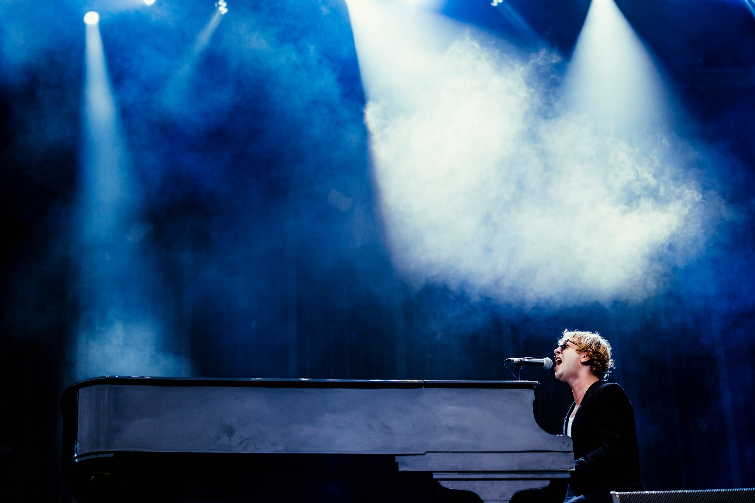 Tom Odell speelde 9 bisnummers in De Roma, dat waren er 8 te veel ...