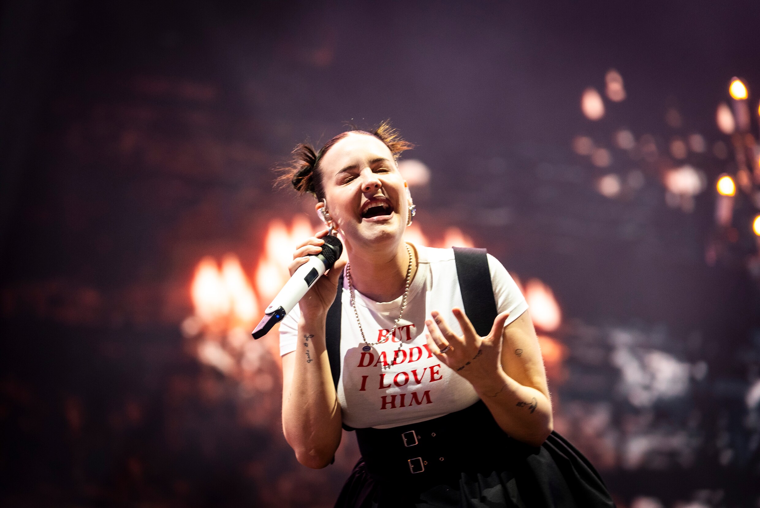 Anne-Marie op Pukkelpop ★★☆☆☆: makkelijk verteerbare suikerspinpop ...