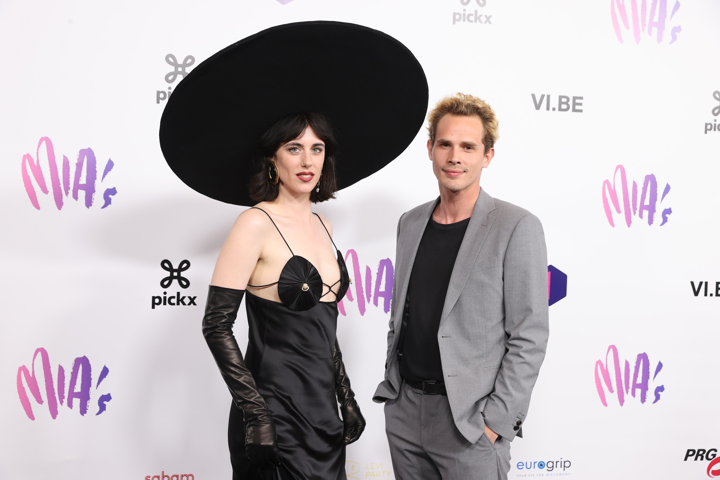 Flor Van Severen: ‘Toen ik als kind toneeltjes speelde, ging ik altijd naakt. Ik dacht: dan ...