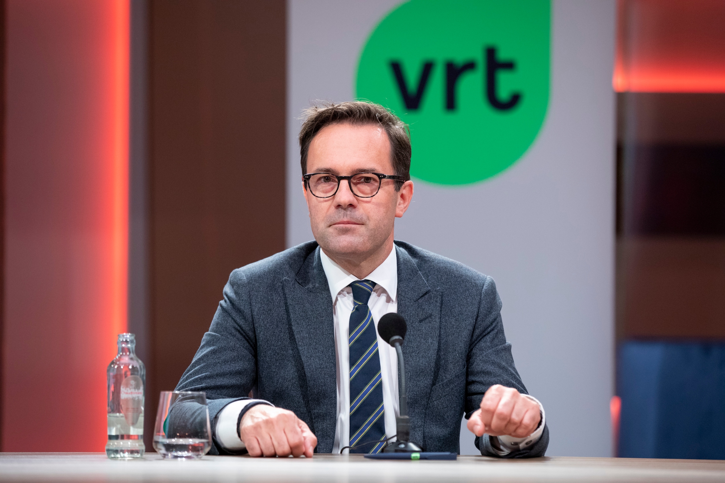 Exclusief! VRT maakt programma’s op maat van de politiek en laat zich ...