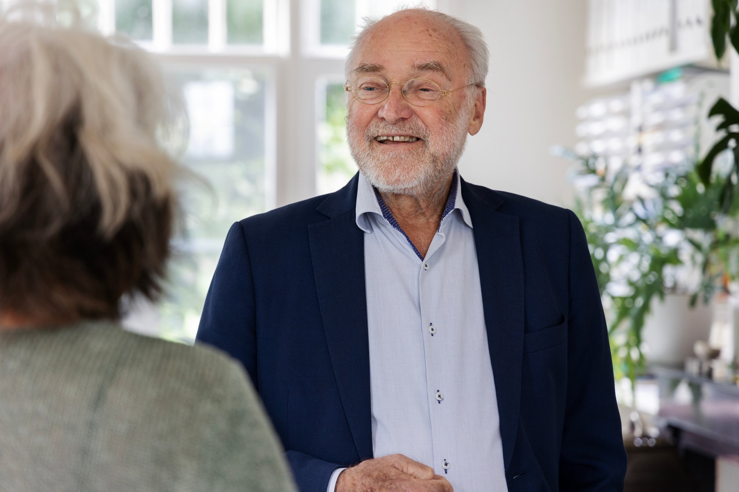 Professor Ruut Veenhoven: ‘Voor sommige mensen zit gelukkig zijn er ...