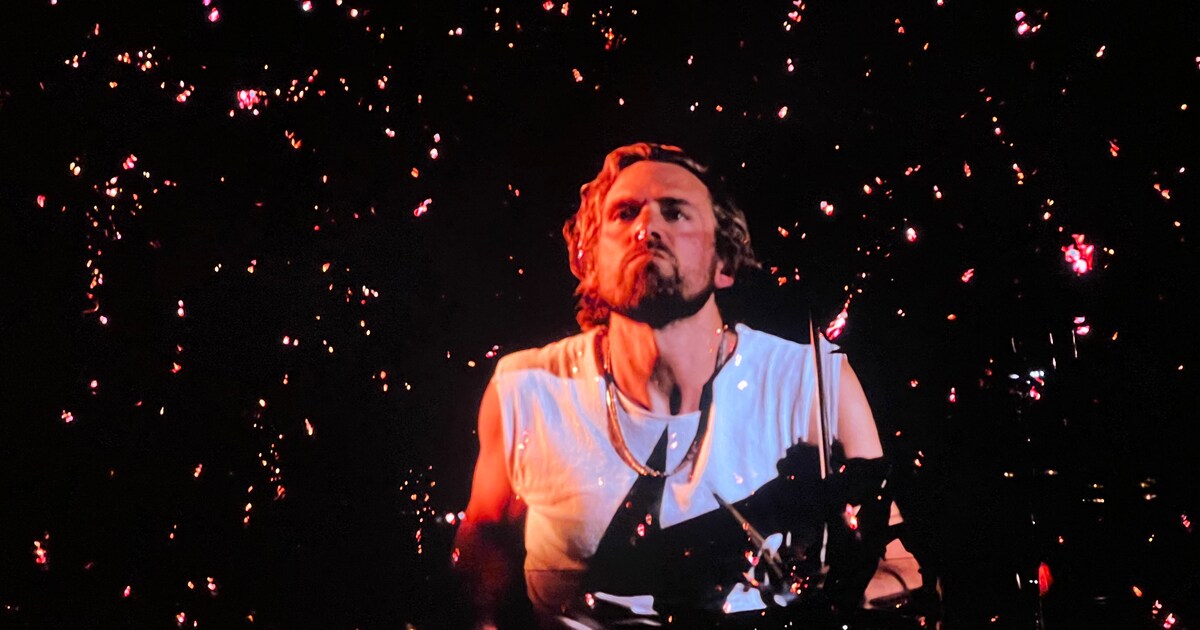 Bono uitlachen en foutloos drummen: zo ging het eerste concert van U2 ...