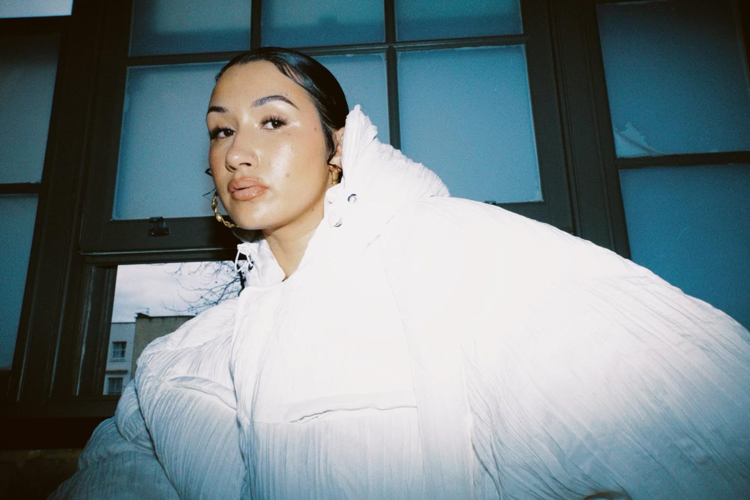 Wie is Cleo Sol en waarom is ze de nieuwe ster van de soul? | Humo: The ...