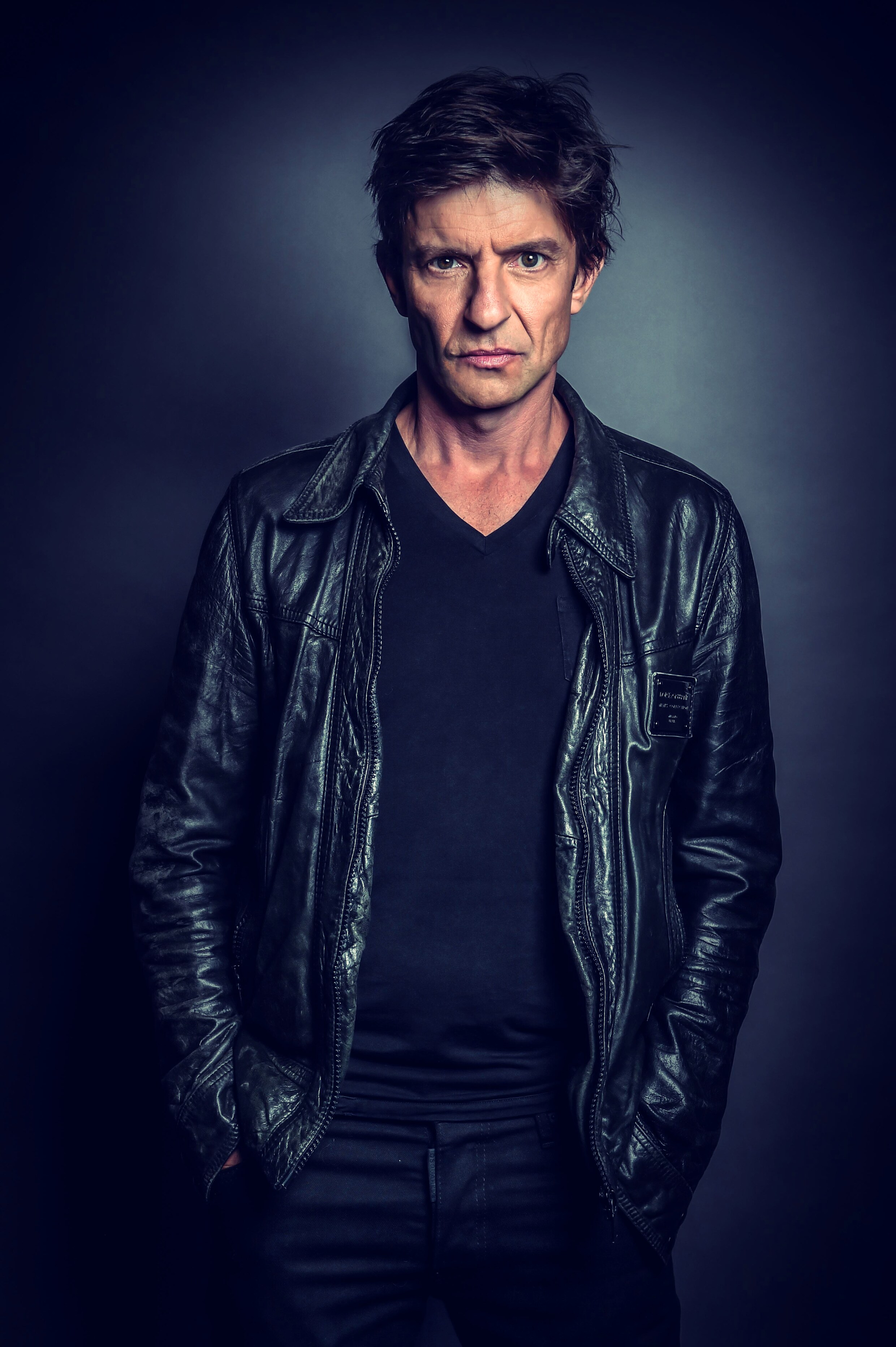 Recensie ‘Alleen Elvis blijft bestaan’ op VRT Canvas | Humo: The Wild Site