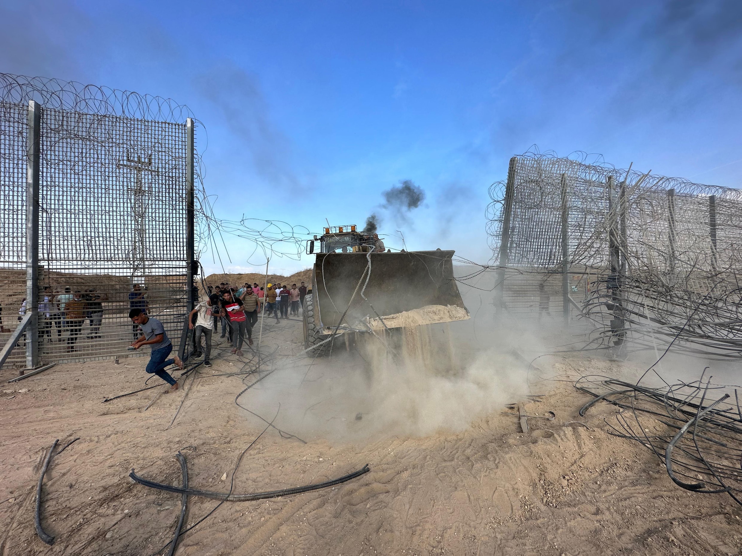 7 oktober, een reconstructie van de Hamas-raid: ‘Blijven rijden, wat er ...