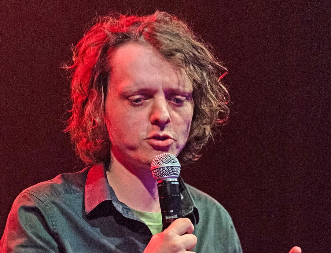 De finalisten van Humo’s Comedy Cup: ‘Als je eerst jezelf voorstelt aan ...
