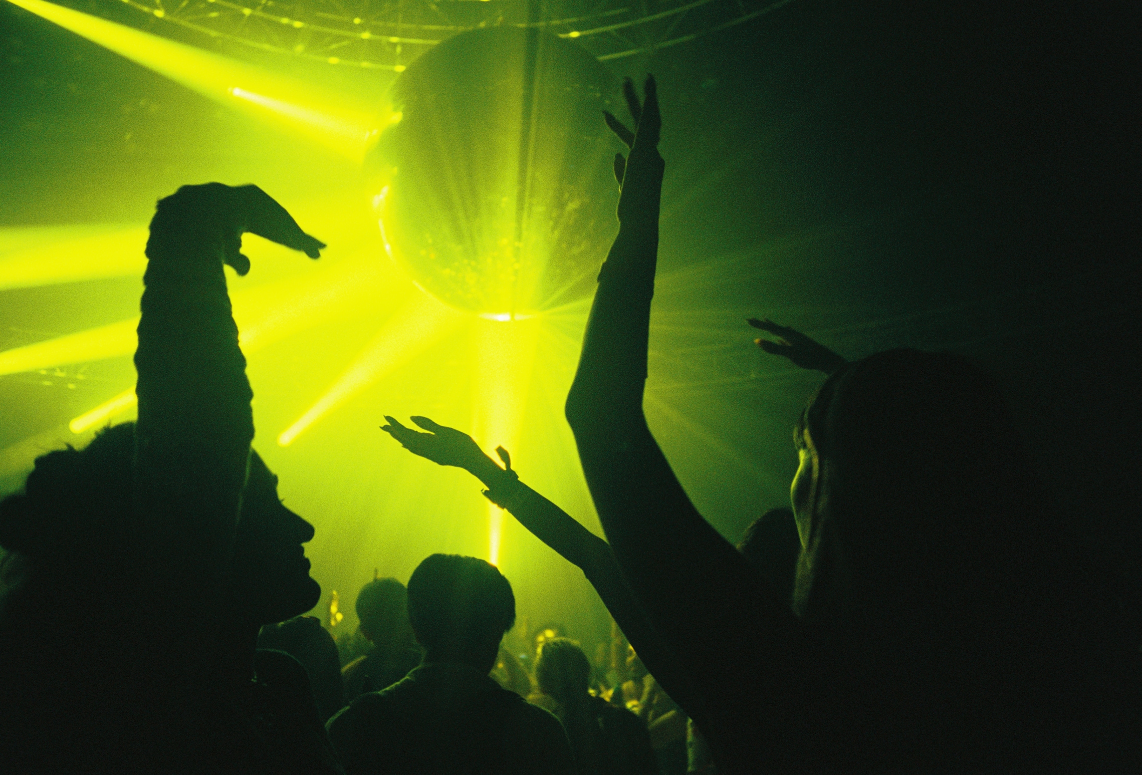 2ManyDJs en James Murphy brachten met Despacio een gigantische after ...