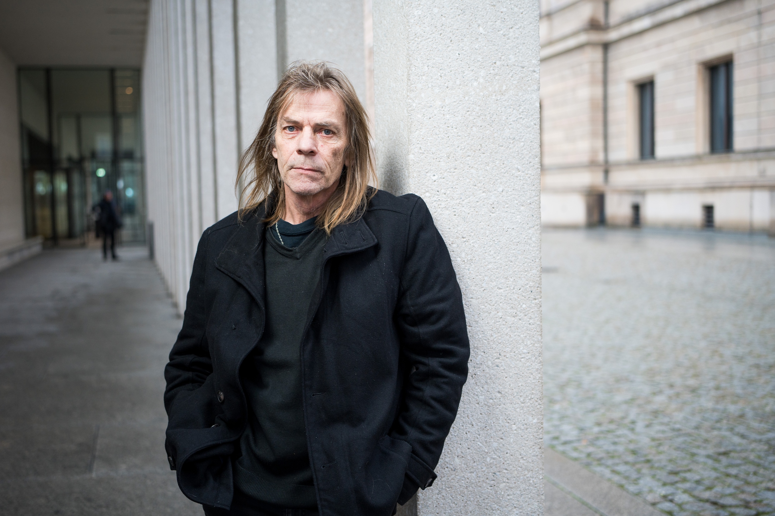 Meer dan 50 jaar na seksueel misbruik in weeshuis krijgt Erik een ...