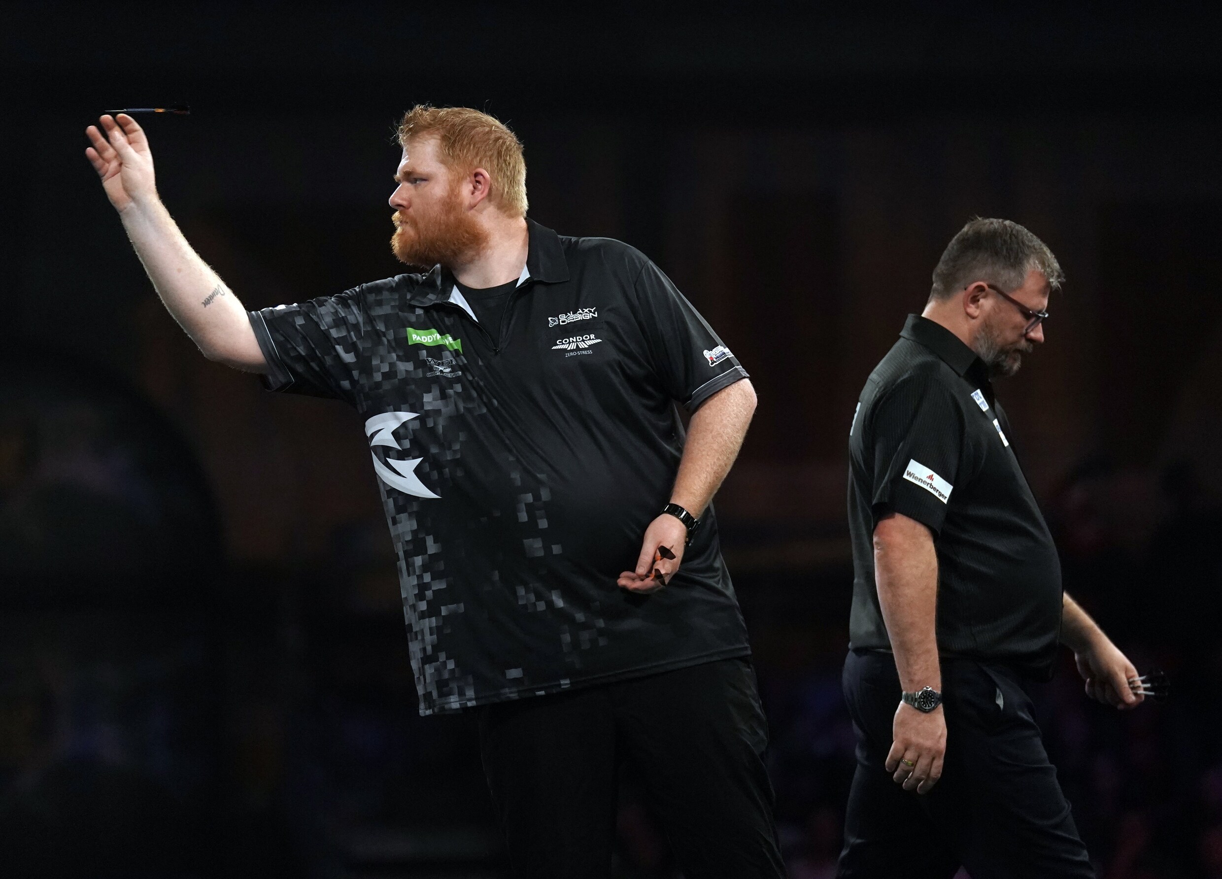 De ‘fitboys’ van de vogelpik: arters steeds atletischer | Humo: The ...