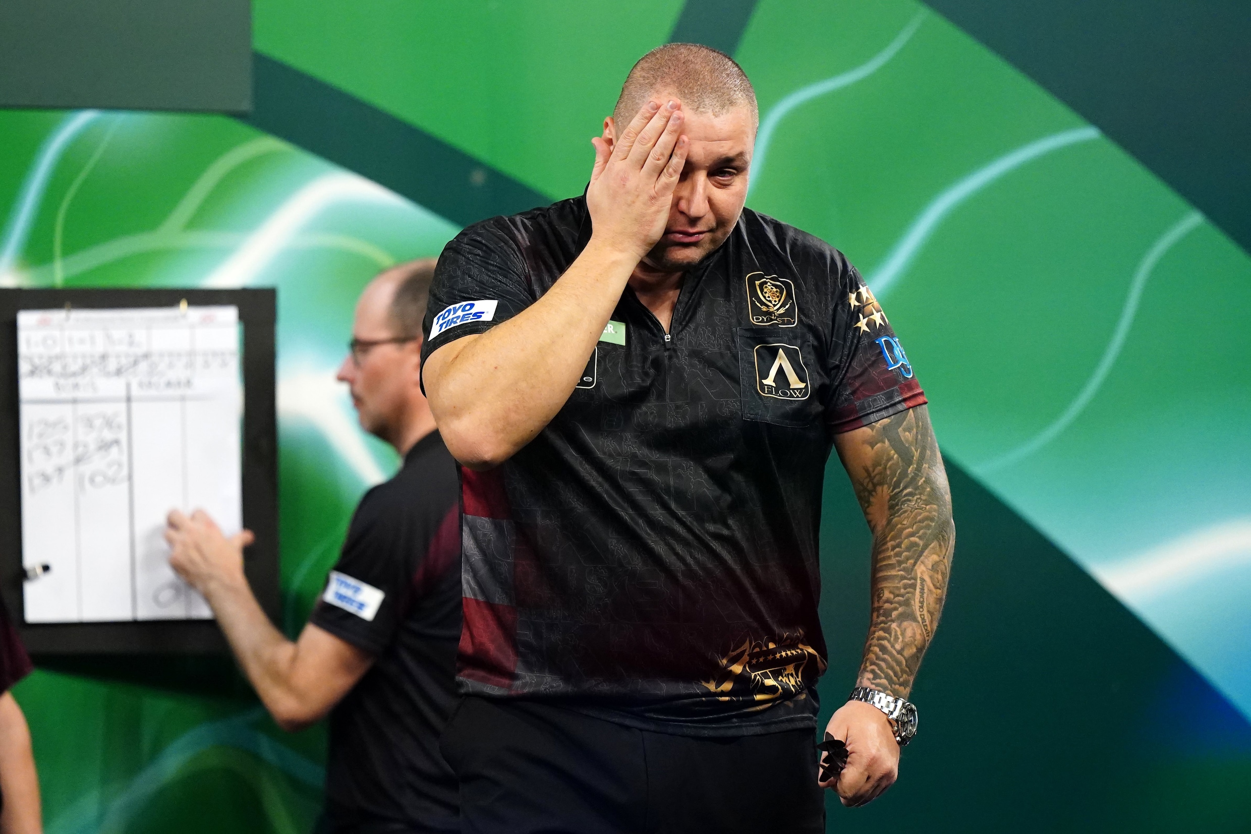 De ‘fitboys’ van de vogelpik: arters steeds atletischer | Humo: The ...